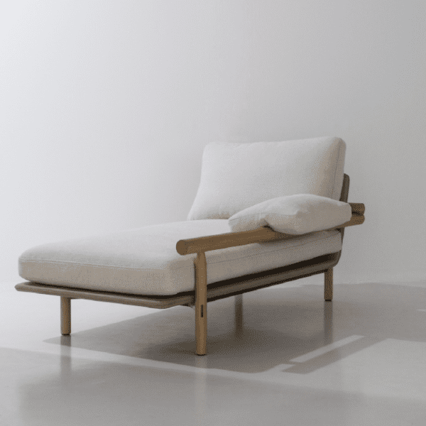 Stilt daybed | Sofa | Dunke Design